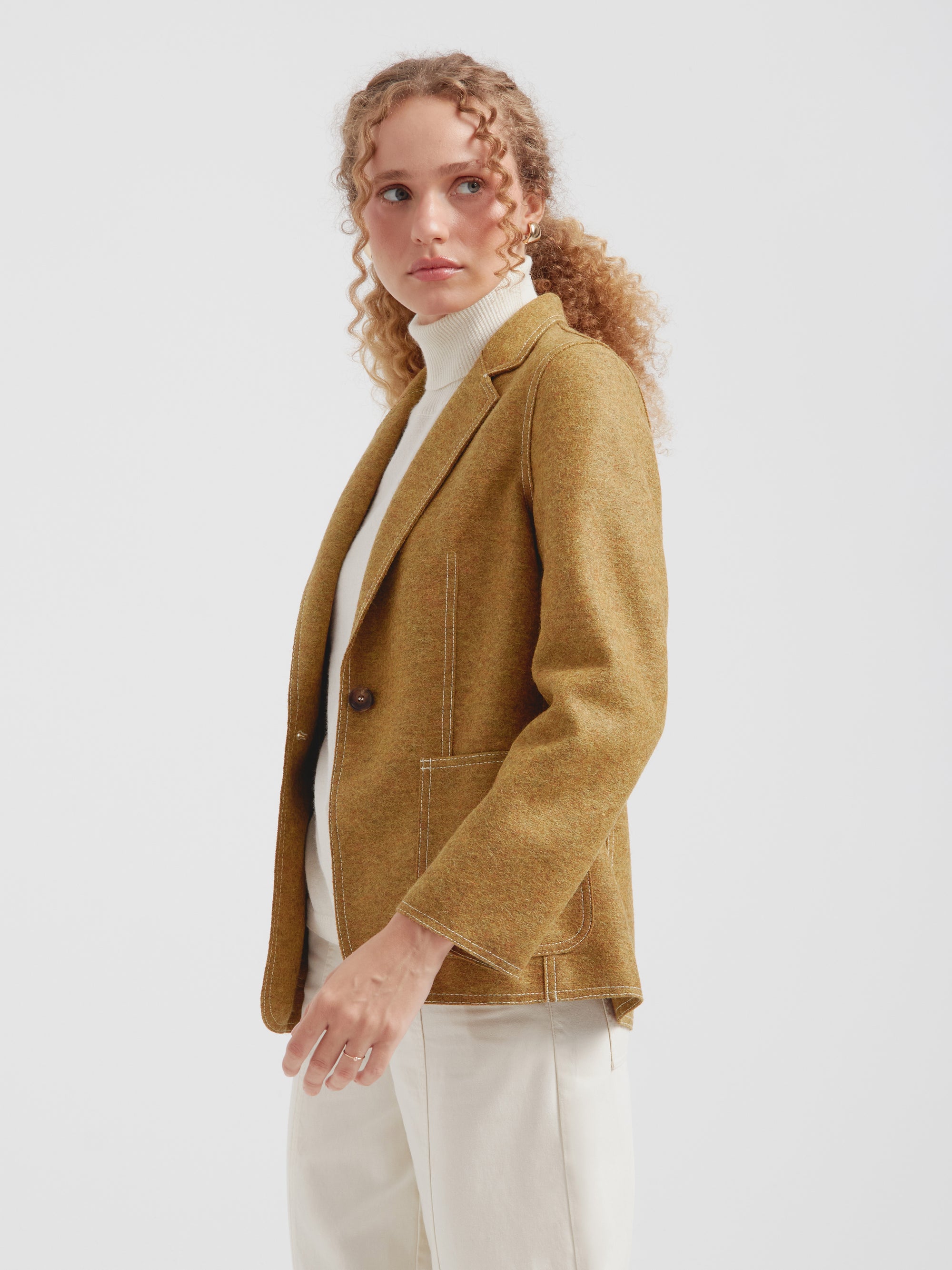 Sacos para Mujer | Elegancia Natural en Baby Alpaca | Kuna Perú