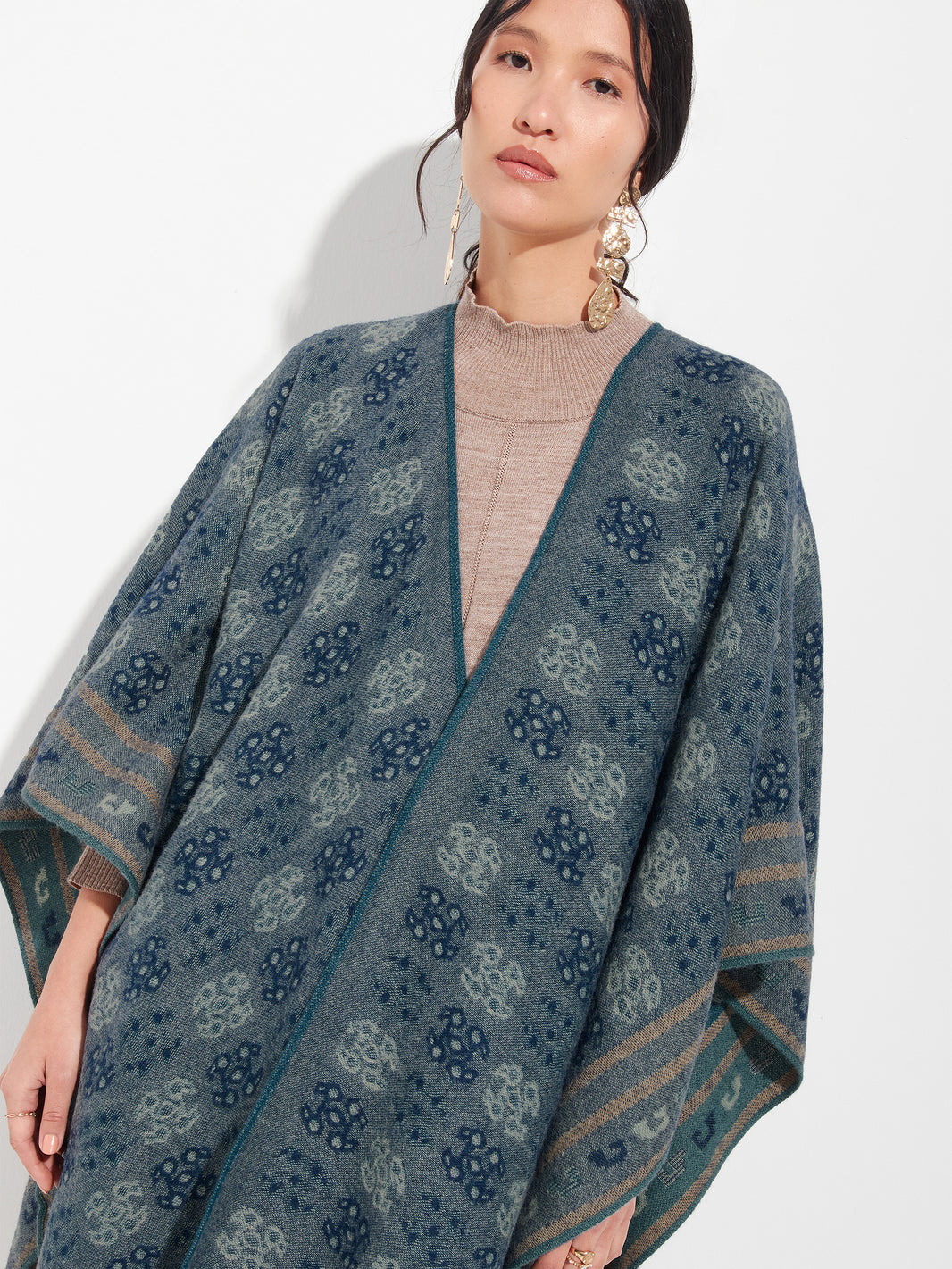 Kuna - Baby Alpaca and Vicuña luxury garments and accessories